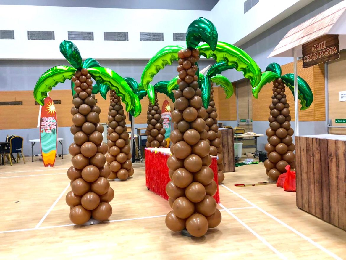 Palm Trees (Balloon Sculpture) - Balloon Shop