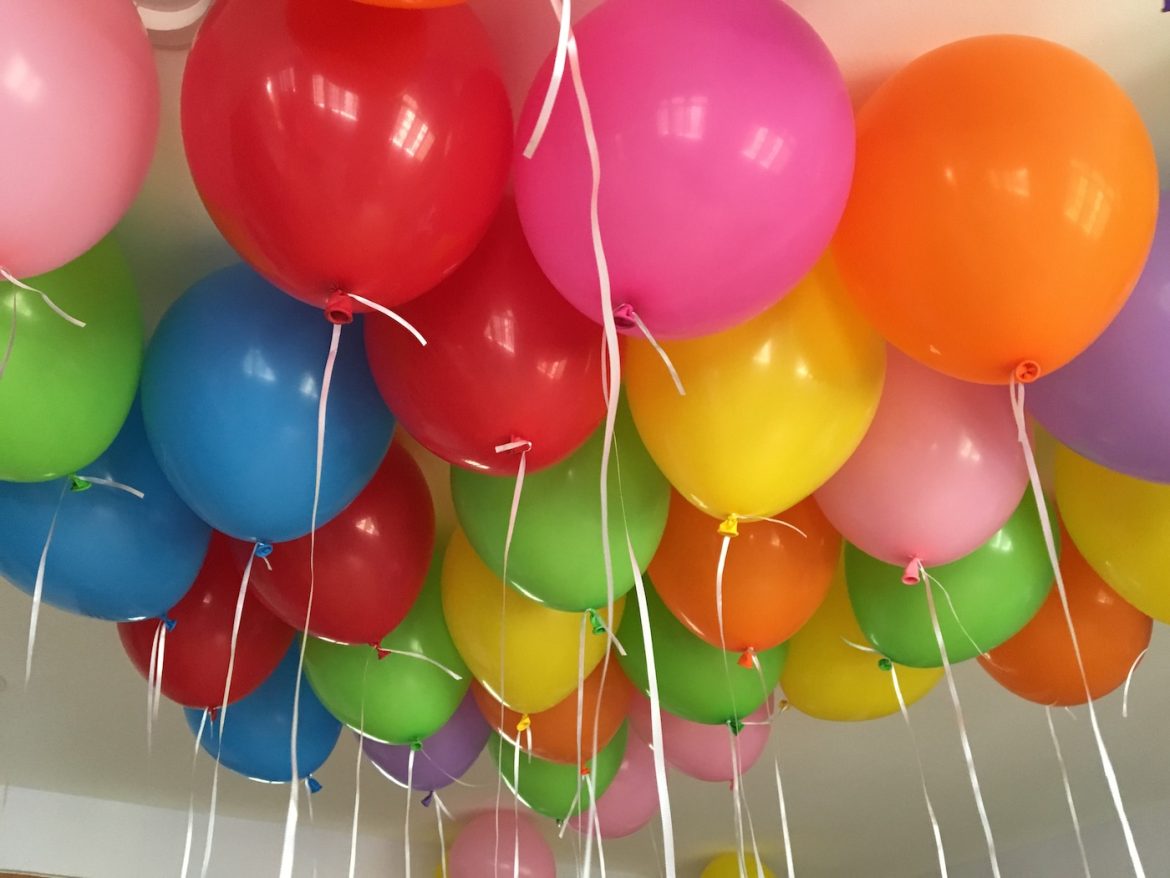 Cheap Helium Balloons Delivery in Singapore | Balloon Shop